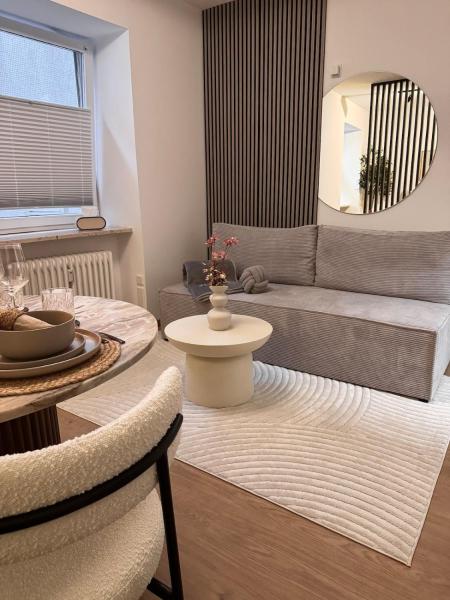 Mitten In Der Historischen Altstadt Von Passau - Passau