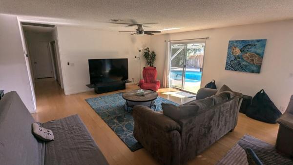 Wet Oasis 10 Min From Airport & Strip - Henderson, NV