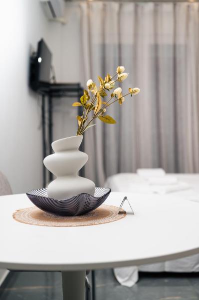 Serene Studio In The City Center Your Calm Oasis - Thessaloniki