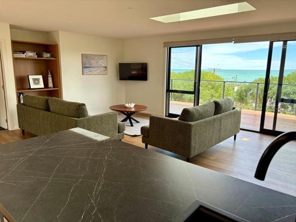 45 Degrees South - Hampden