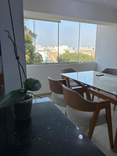 Spacious And Bright Apartment With A Beautiful View - Lima