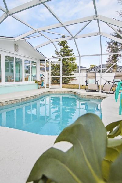 Family Pool Home Near Venice Beaches - Venice, FL