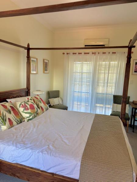 Heritage York Wildflower Junior Suite - York, Australia