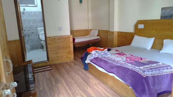 Bello Cliff - Manali