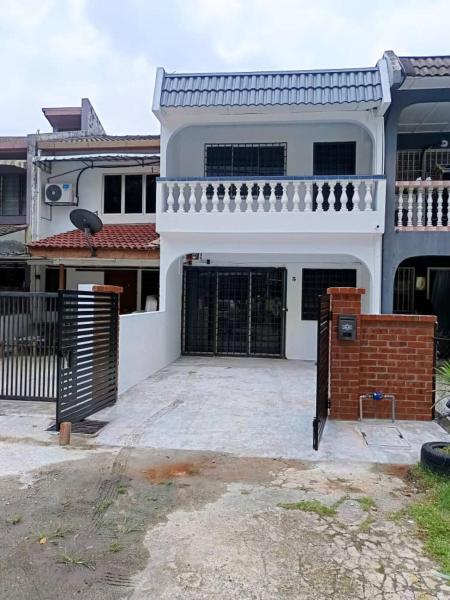Family Landed Homestay In Pandan Jaya, Ampang Near Klcc - Kuala Lumpur