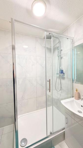 Modern 1 Bed Super Fast Wifi - Hounslow