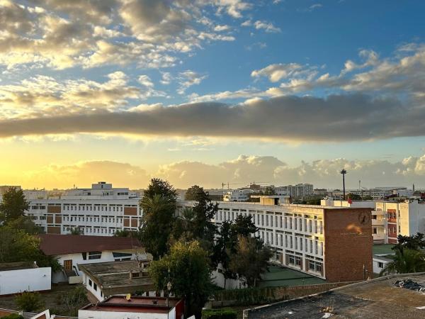 Agdal Central Spacious 2br With Terrace - Rabat