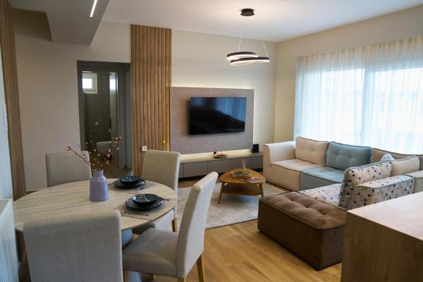 Anesis Luxury Apartments - Комотини