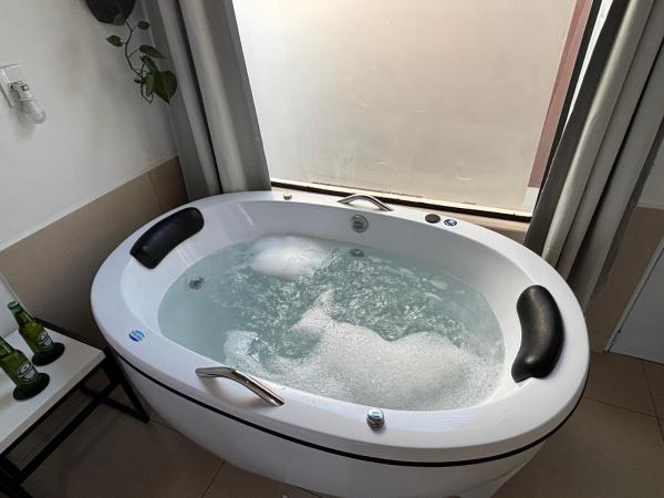 Ofurô Com Hidromassagem Aquecida - Jardim