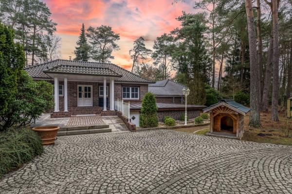 Neu! Heidevilla - Private Pool, Sauna & Mini Golf - Buchholz in der Nordheide