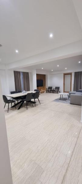 Eroilor Apartments - Curtea de Argeș