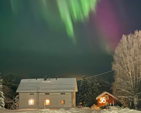 Rooms In A Big Wooden Home, Homestay - Lapland