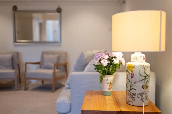 Homely Bondi Beach Base Newly Refurnished - 邦代海灘