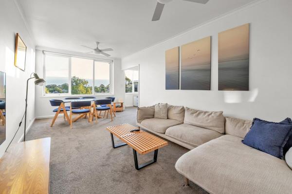 Trendy South Yarra Apartment Free Parking - St Kilda