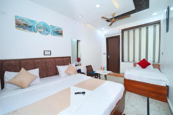 Taj Holiday Villa - A Luxury Stay - Agra