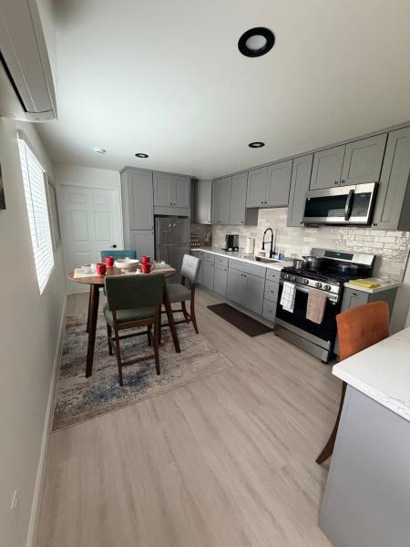 Welcome To The Modern Casita Riverside! - Bloomington, CA