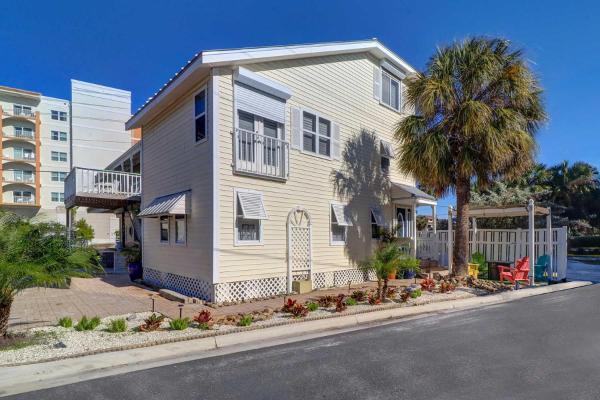 Sol Mate Beach Cottage - Madeira Beach, FL