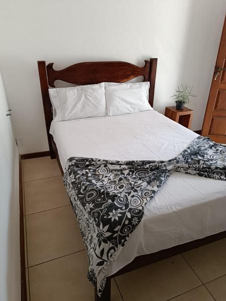 Suíte Confortável E Exclusiva, Situada A Apenas Cinco Minutos De Caminhada Da Praia Do Forte - Cabo Frio