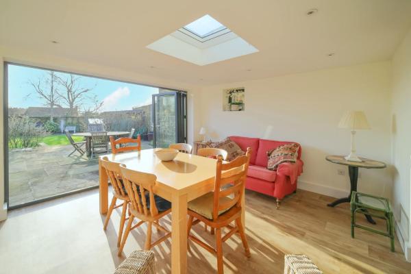Charming Barn Conversion Idyllic Somerset Village - Crewkerne