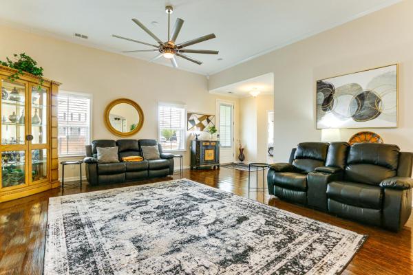 Community Pool! Family-friendly Savannah Retreat - Rincon, GA