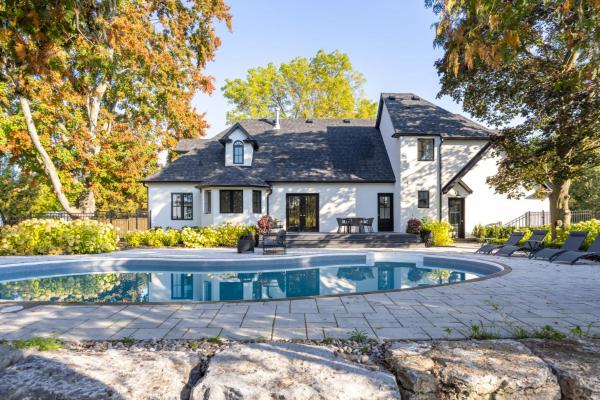 Vineyard Estate By The River With Pool - Niagara-on-the-Lake