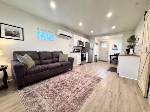 The Downriver Cottage - Spokane, WA