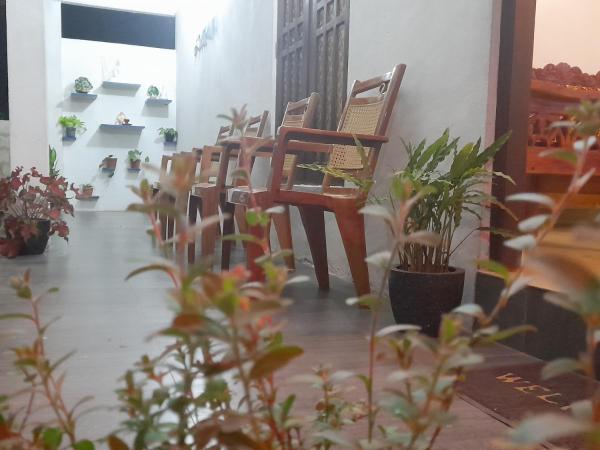 Adhithya Villa - Hikkaduwa