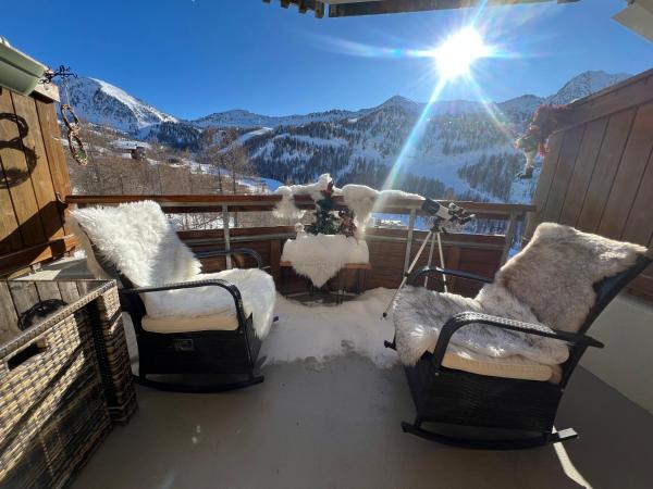 Appartement Familial 5 Personnes , Refait, Chaleureux, Vue Panoramique, Terrasse, Calme, Toutes Proximités Pédestres Idéalement Situé - Isola