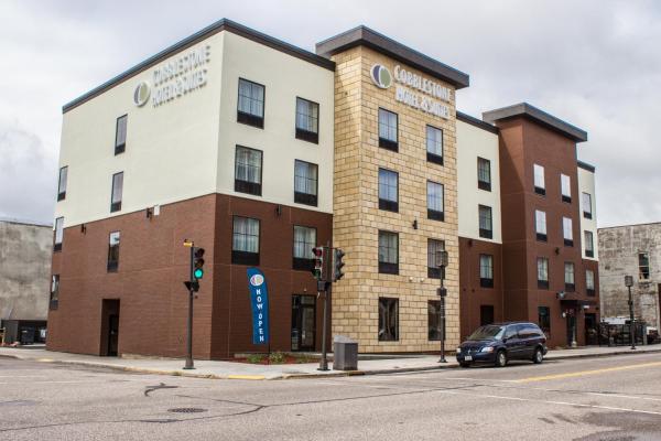 Cobblestone Hotel & Suites - Chippewa Falls - Chippewa Falls, WI