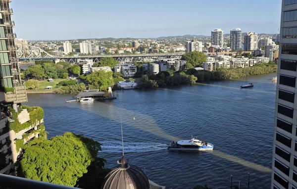 Lux 18th Floor 2br 2bath, River View, Pool, Spa, Sauna, Gym, Wifi, - Brisbane