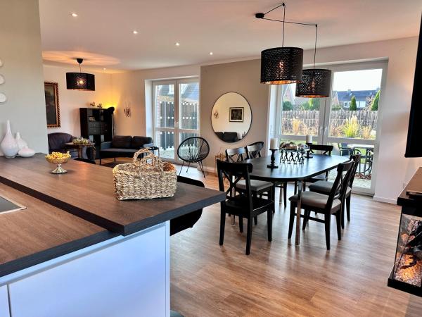 Wohnfreude Nms - Sehr Ruhige, Komplette 2024er Dhh -4 Sz -2 Bäder -Nahe Zentrum - Neumünster