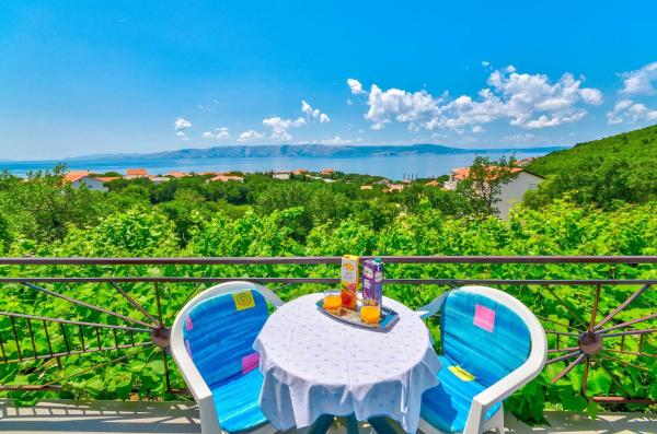 Hundefreundliches Apartment Nur 500 Meter Zum Strand Mit Meerblick, Garten, Grill - Novi Vinodolski