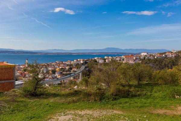 Komfortables Apartment Mit Meerblick, Garten, Grillberich Und Parkplatz - Crikvenica