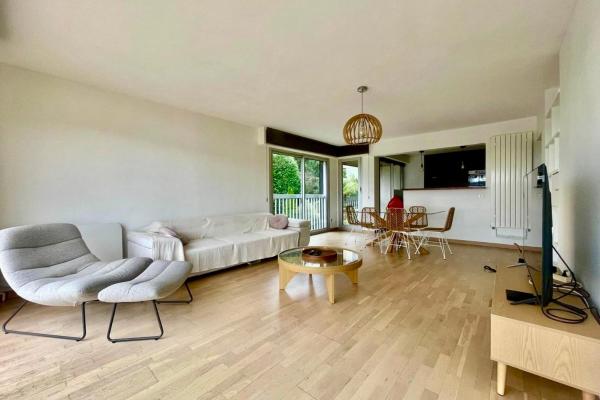 Le Papillon F3 Moderne Avec Terrasse Et Parking - Rouen