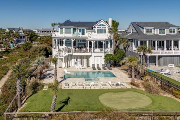 Discounts! Sea Spray- 400 Ocean Blvd. Oceanfont! Six Bedroom, Sleeps 15, Private Pool/hot Tub - Folly Beach, SC