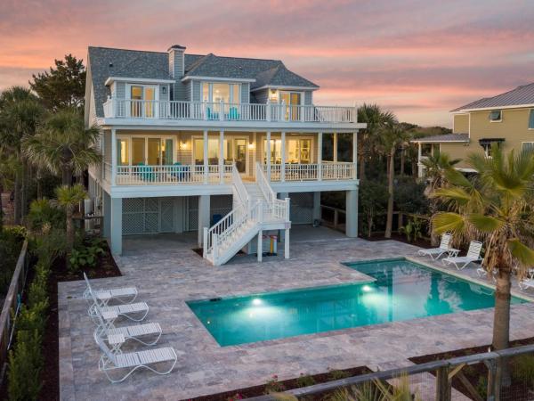 Seascapes 714 Ocean Blvd. Charming, Ocean Front, Private Pool - Charleston, SC