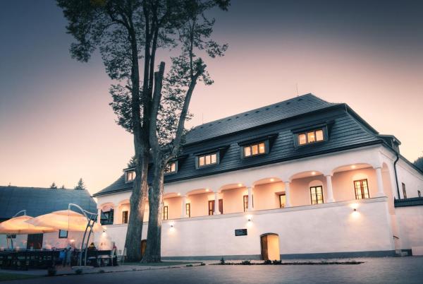 Kaštieľ ČIčmany - Słowacja