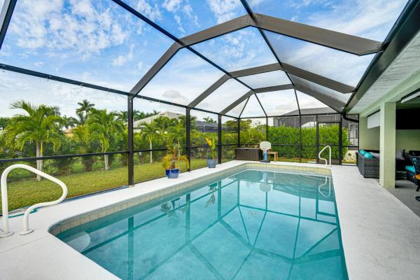Heated Pool & Game Room | Bikes | Near Cape Harbor - Cape Coral, FL
