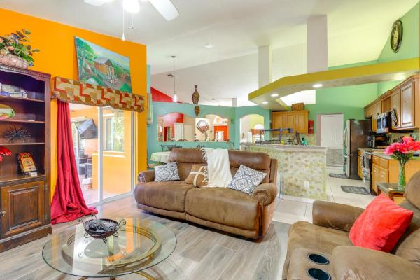 Private Backyard! Single-level Port St Lucie Home - 포트 St. 루시