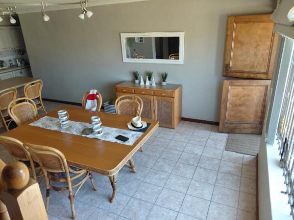 Son, Sand & See - Hermanus