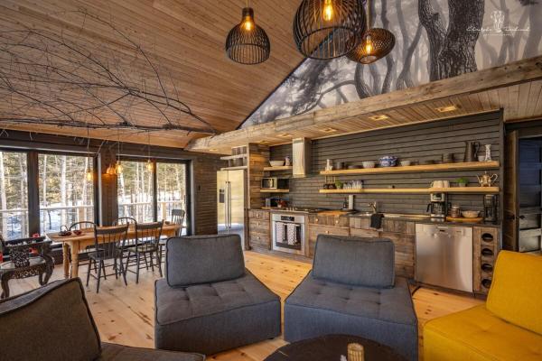 Taiga Luxury Wooden Chalet With Spa & Sauna 3br 3ba - La Malbaie