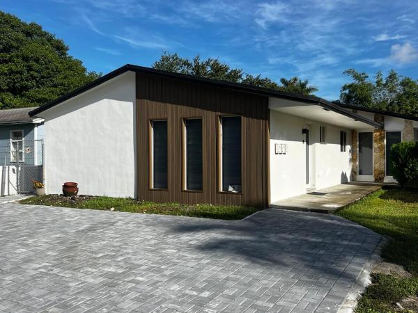 Casa Flamingo Splash Dania Beach Vibes! - Dania Beach, FL