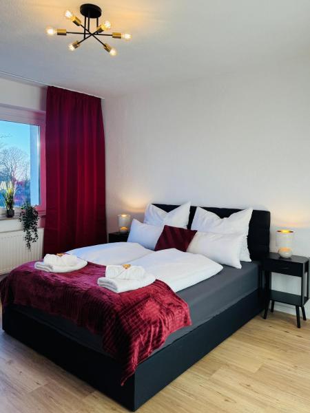 Charmantes Apartment Mit Balkon - Küche - Smarttv - Essen