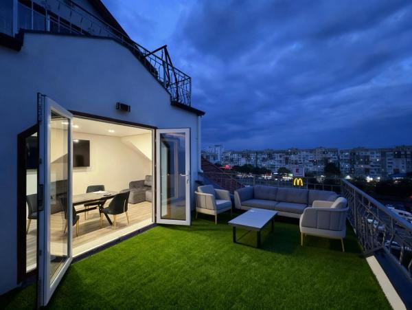 Royal Boulevard Terrace Residence - Kisjenő