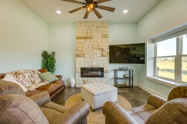 Anglers Paradise Townhome 2 Mi To Matagorda Bay - Matagorda, TX