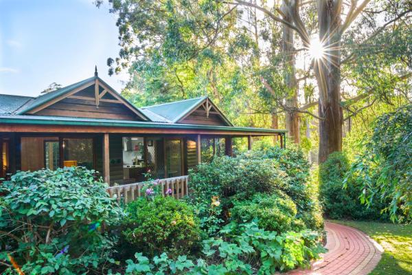 Botanica Retreat Garden Cabin In Olinda - Dandenong Ranges