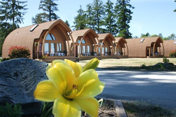 Oyster Bay Resort - Vancouver Island
