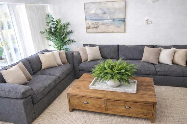 Central 2br Apartment - Walk To Strand & Cbd W Parking In Townsville - Townsville