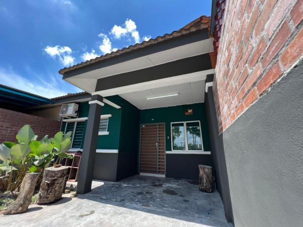 Adila Homestay - Tanjung Tualang