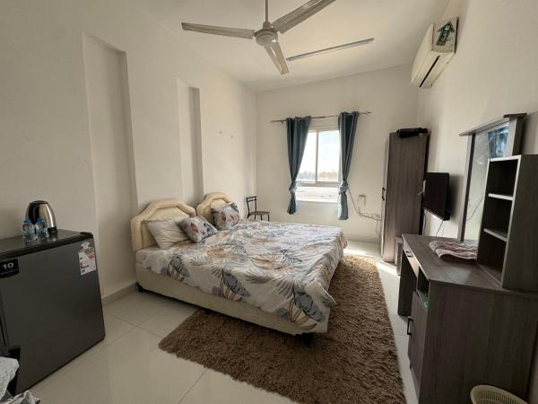 Near Airport Rooms - Muscat